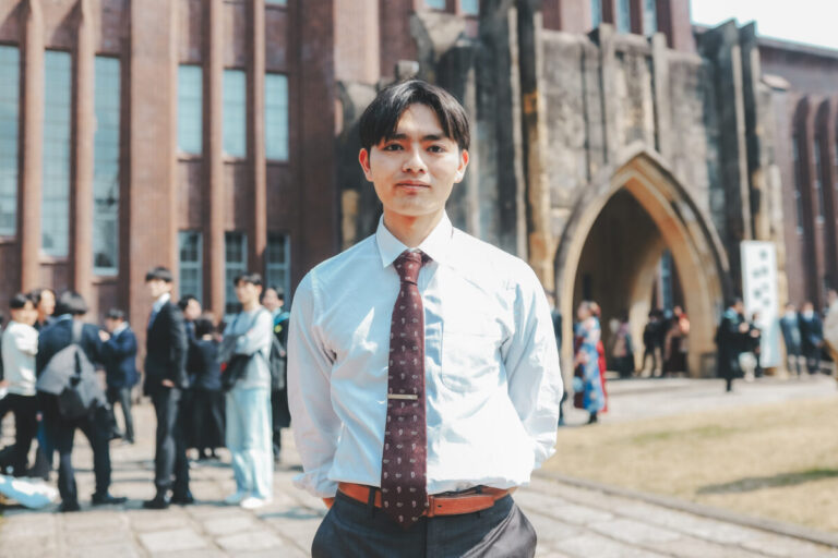 【東大卒業式2025】笑顔あふれる本郷キャンパスで、卒業生に突撃インタビュー | UmeeT